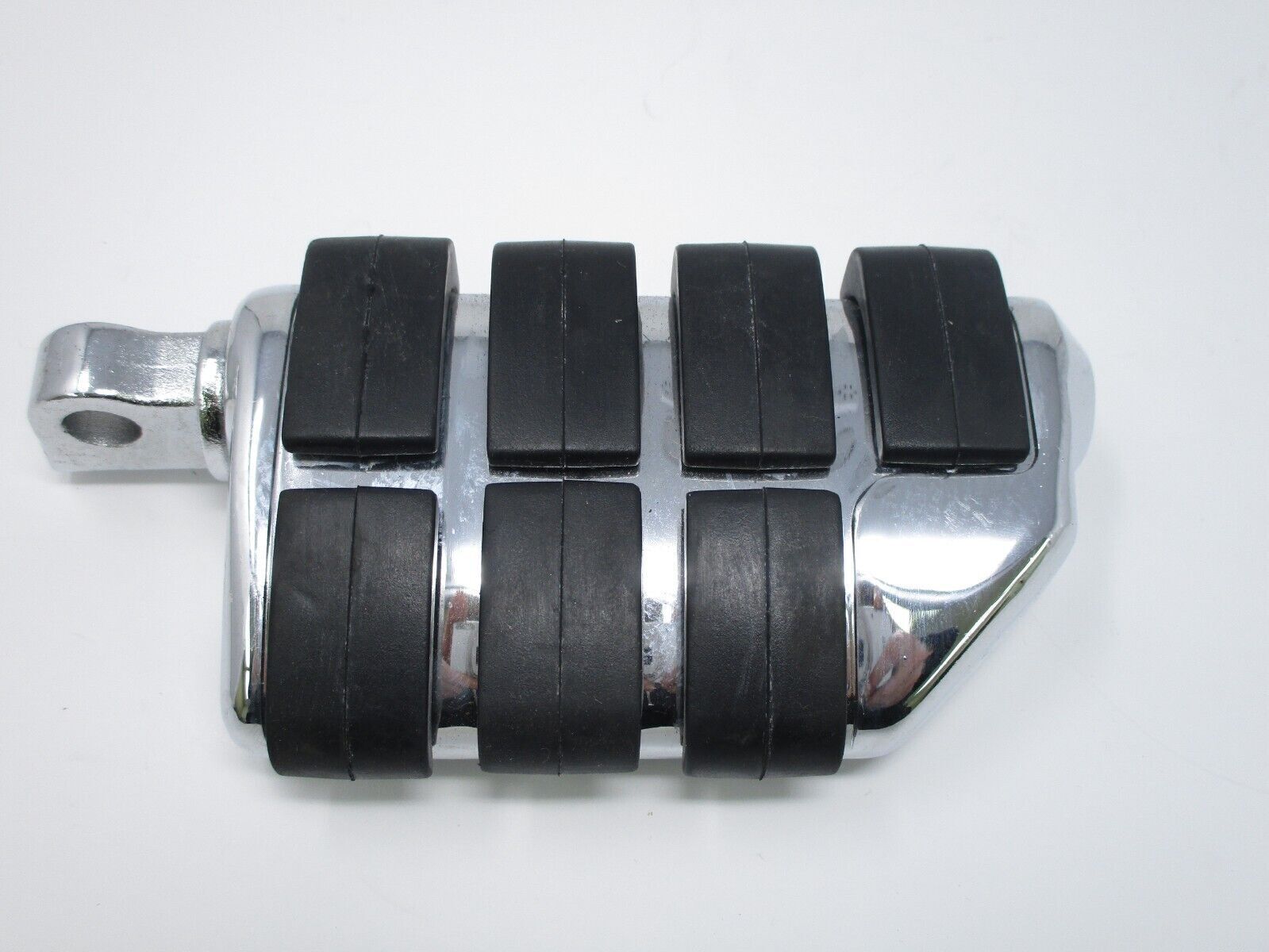 Kuryakyn Dually ISO Peg 8028 Right Side – Precision Frame