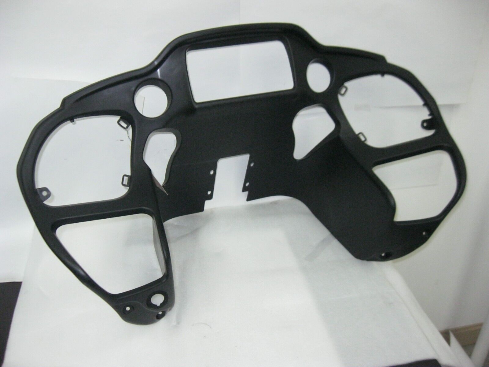 NEW 15-23 Harley Davidson FLTR Road Glide OEM Inner Fairing 57000305 U ...