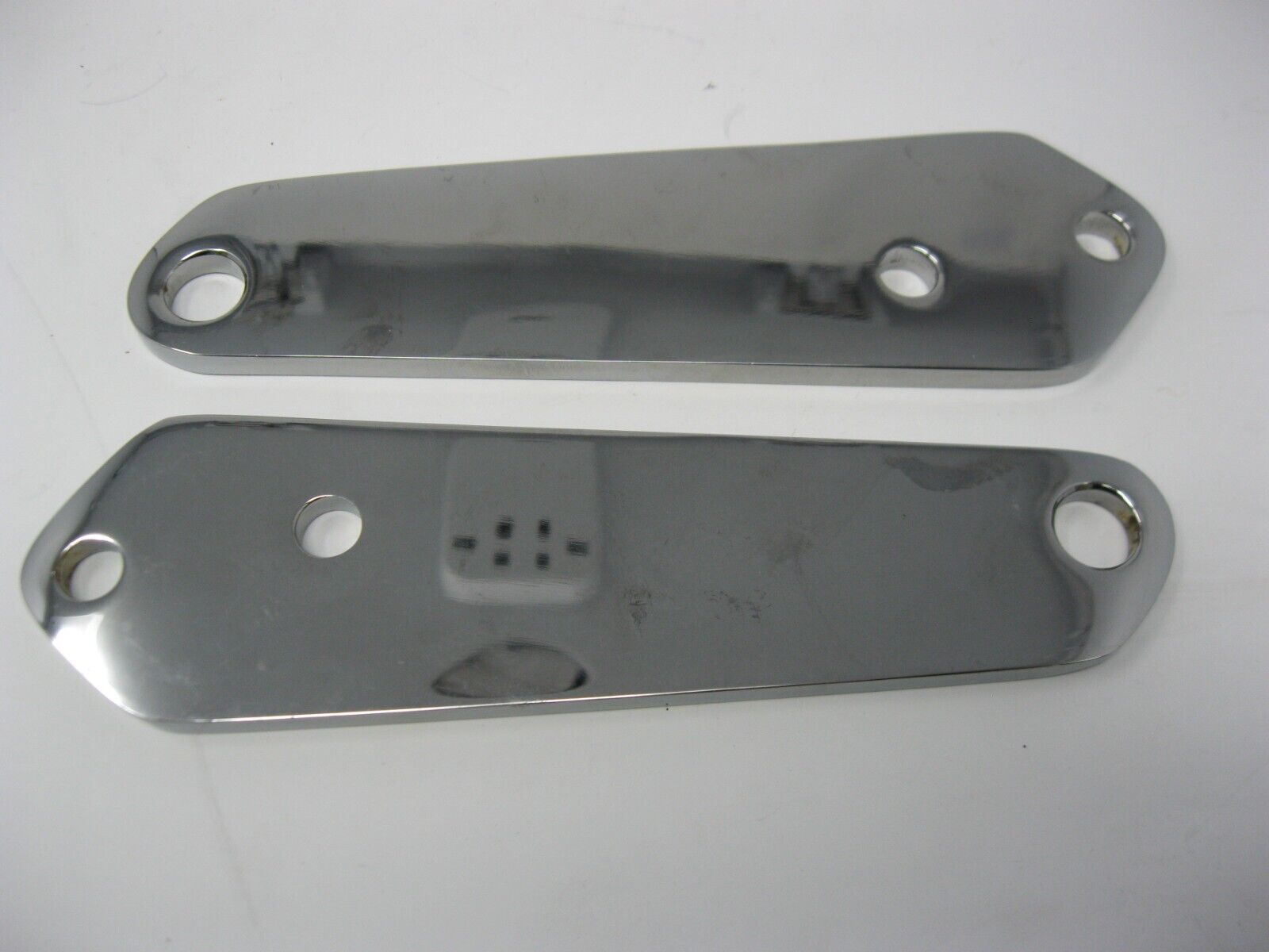 Chrome Foot Peg Relocation Plates for 91-17 Harley-Davidson Dyna Model ...